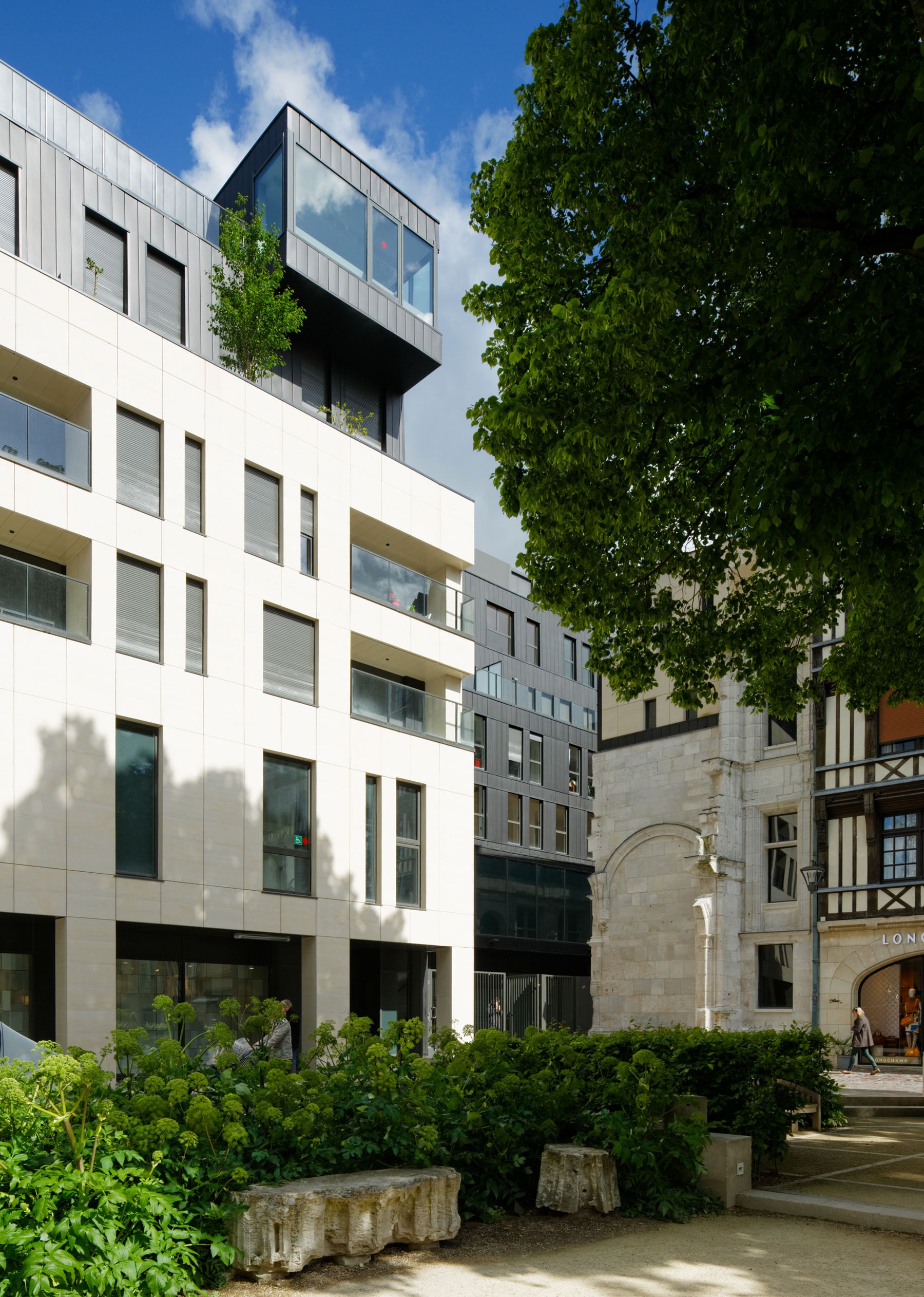Claude Monet square, Rouen - VIGUIER
